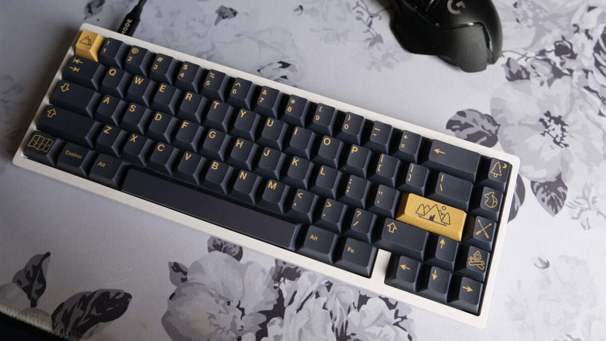 GMK Moonlight Keycaps