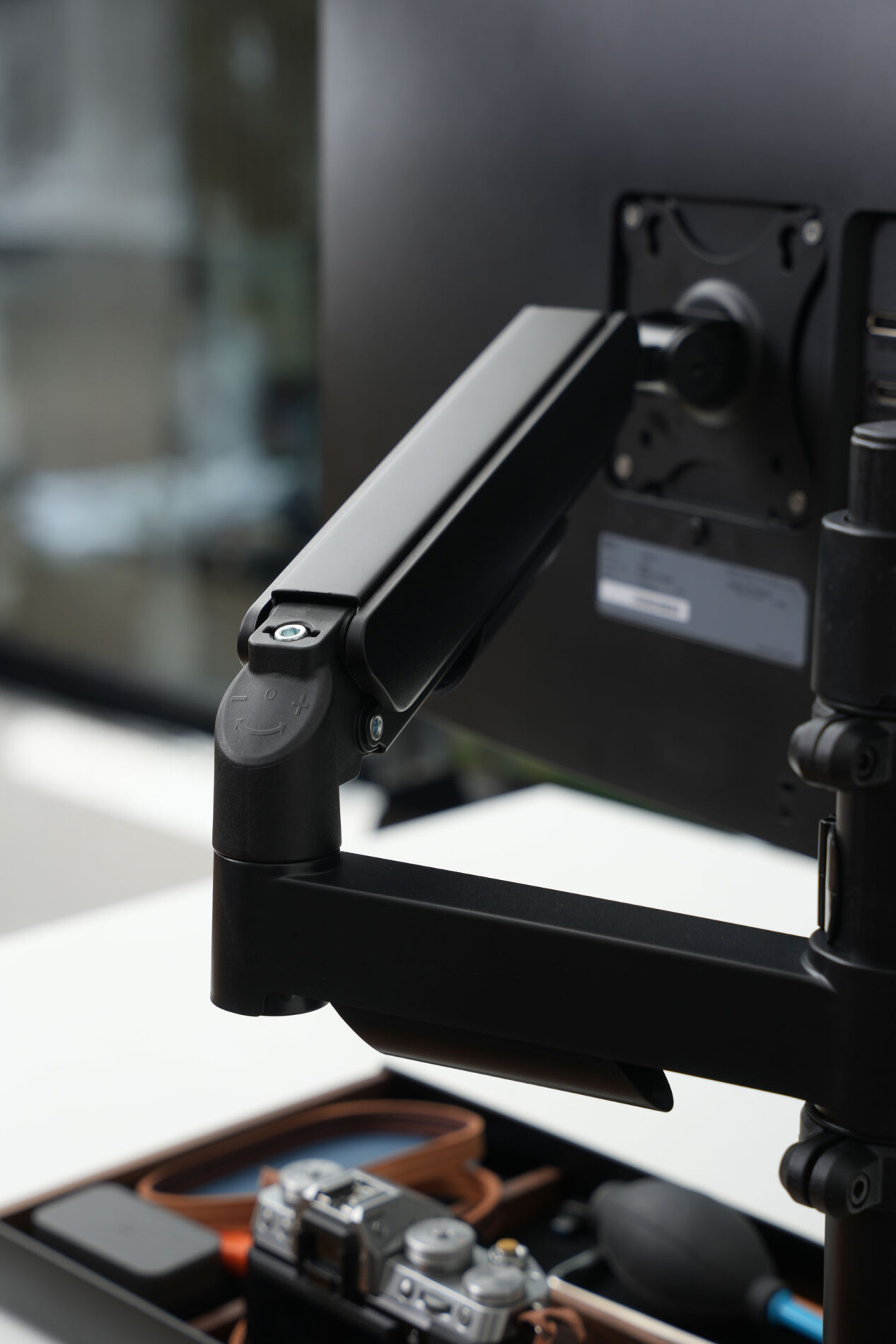 Giá đỡ màn hình đôi HyperWork P1 Dual 2025 - DPA0125